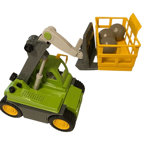 Battat | Toys | Battat Driven Forklift Truck Telehandler Green Toy ...